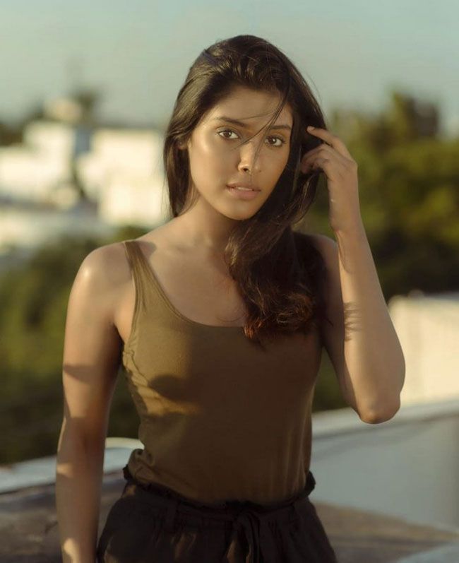 Gayatri Reddy Gallery Pics