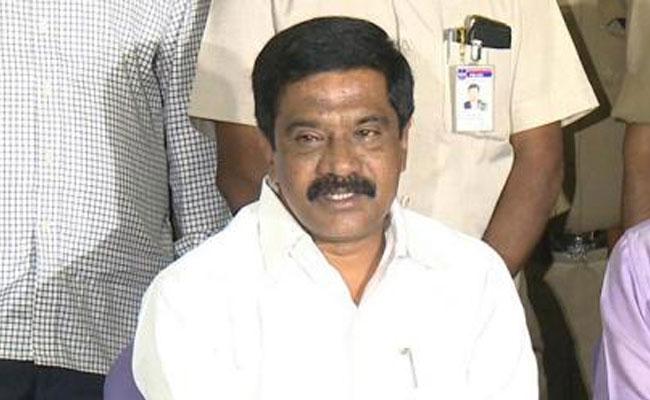 కేసీఆర్ ను జైల్లో పెట్టే ధైర్యం ఉందా? ఈ మాటలేంది వేముల?
