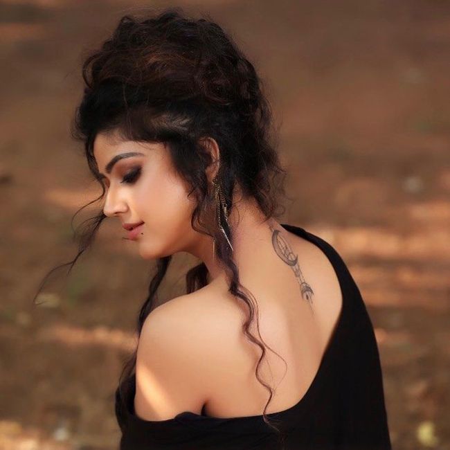 Soniya Bansal Latest Instagram Pics