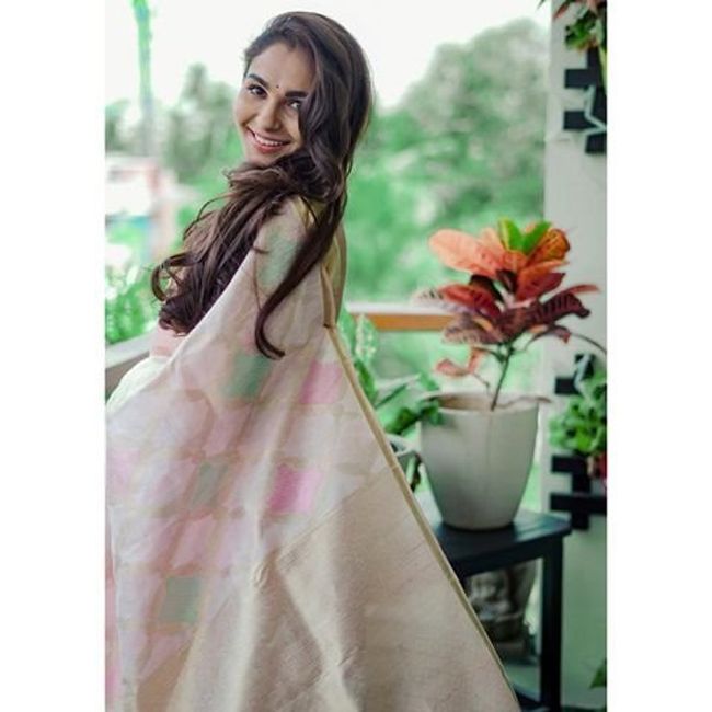 Andrea Jeremiah Amazing Pics