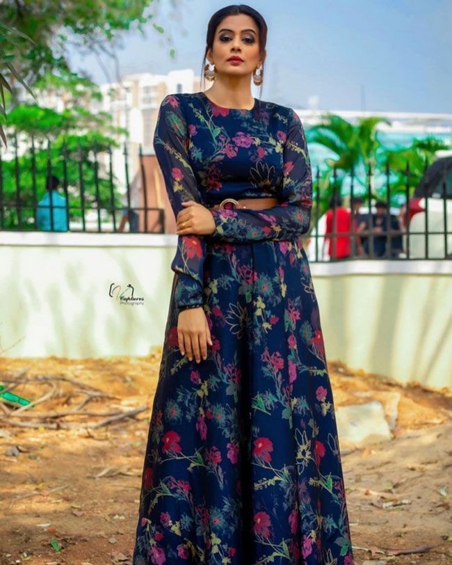 Priya Mani Latest Pictures