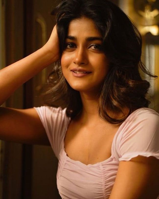 Dimple Hayati Latest Pics