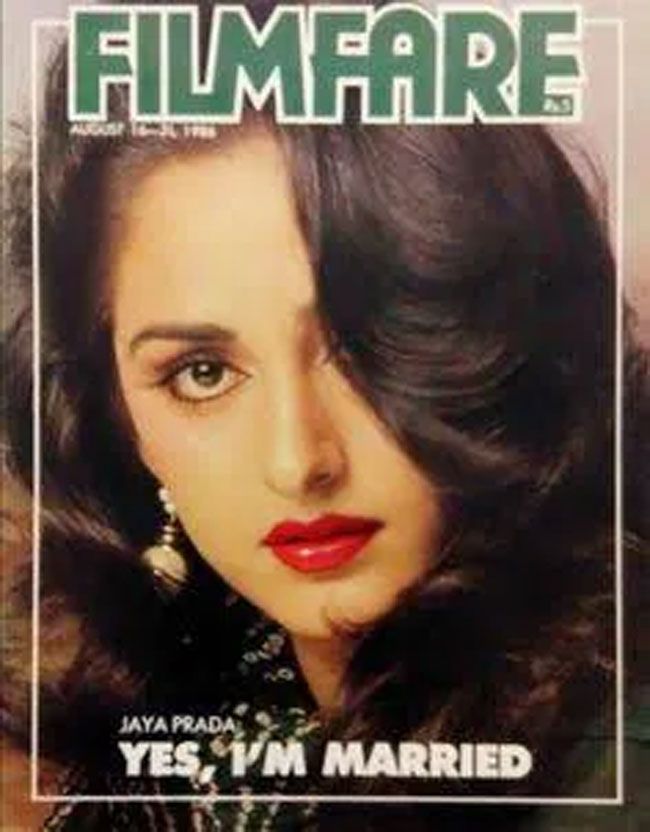 Magazine Cover Photos Of 90s Actresses