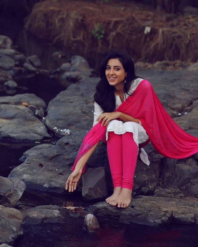 Riya Suman Latest Insta Pics