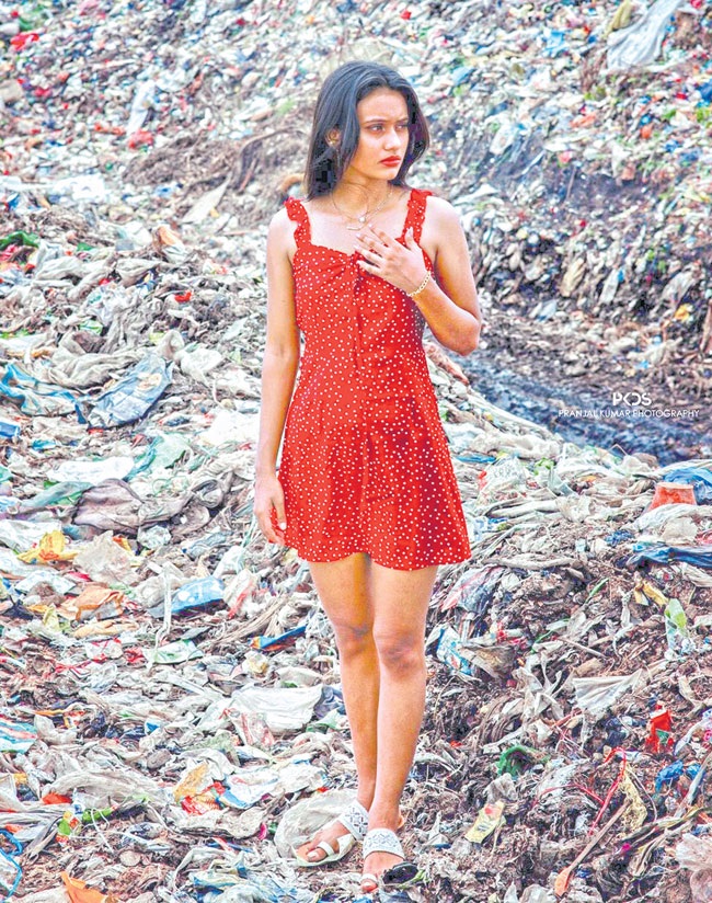To Create Awareness, Model does Photoshoot at Dumping Yard