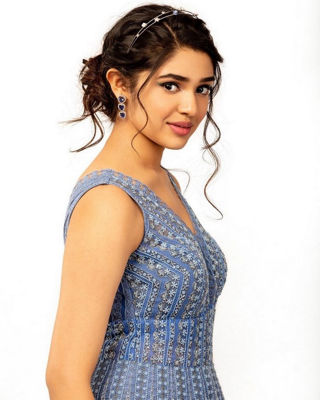 Krithi Shetty Looks Pretty in Her Latest Photoshoot