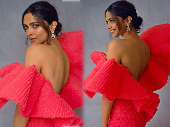 Deepika Padukone Delightful In Pretty Pink