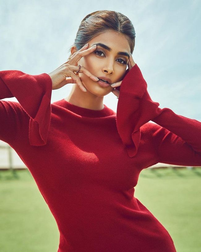 Pooja Hegde Delightful Pics