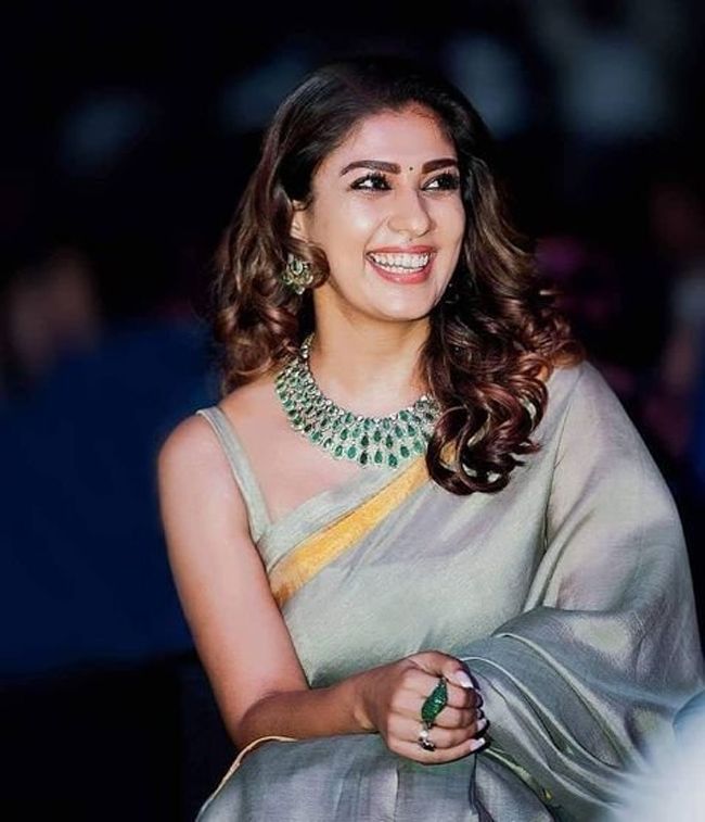 Smart Looks Of Nayanthara In Modern Outfits