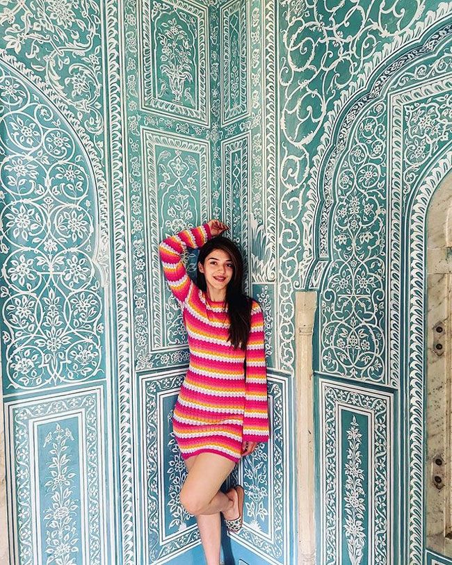 Mehreen Pirzadaa Latest Insta Pics