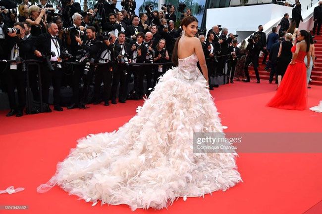 Pooja Hegde Latest Insta Pics