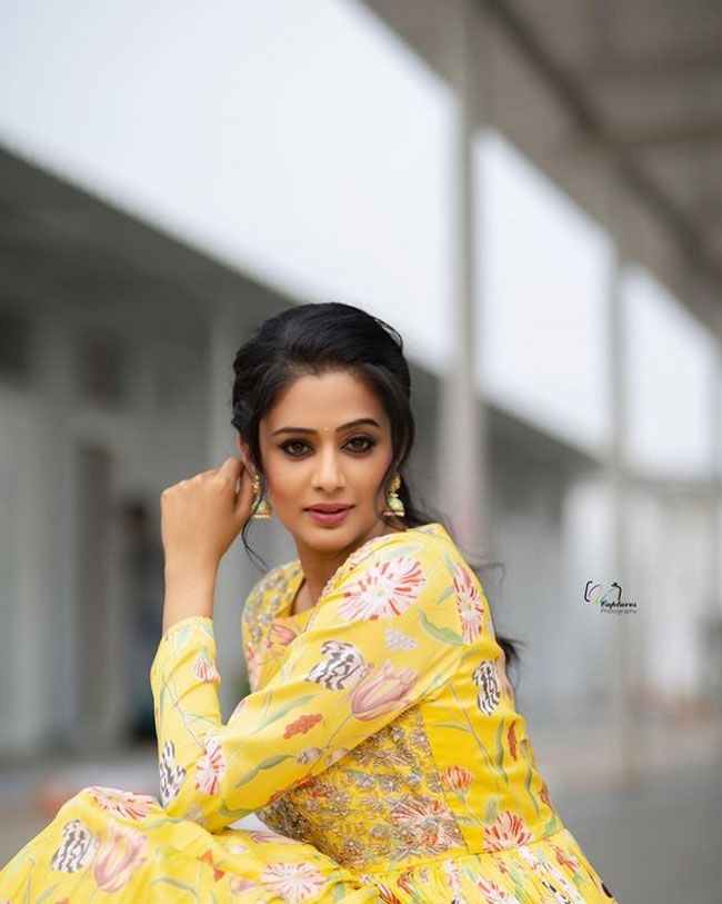 Priya Mani Latest Photoshoot Pics