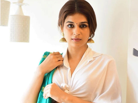 Staggering Poses From Shraddha Das