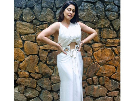 Staggering Poses Of Regina In Designer White
