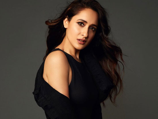 Latest Insta Pics Of Pragya Jaiswal