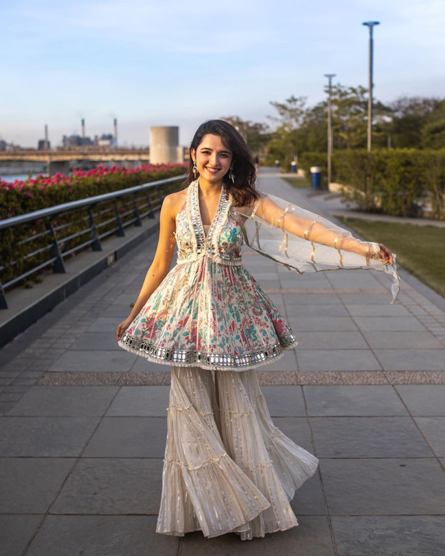 Beautiful Shirley Setia In Saree - Photogallery - Page 12