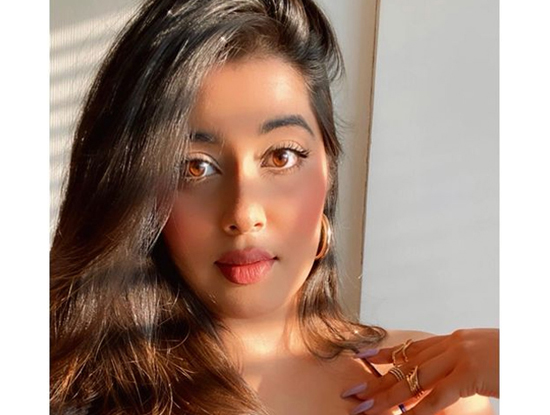 Ravishing Posess Of Nikita Sharma