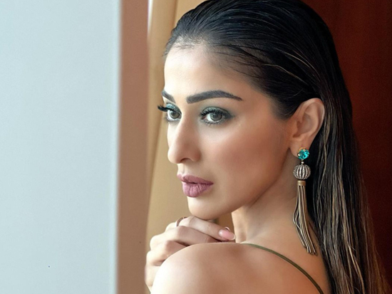 Pretty Looks Of Raai Laxmi