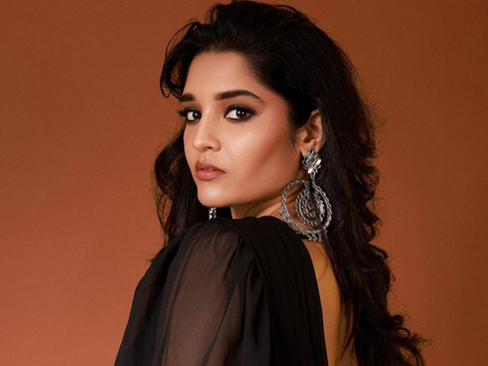 Ravishing Looks Of Ritika Singh In Black