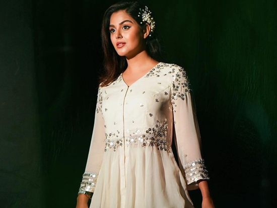 Monal Gajjar In Salwar