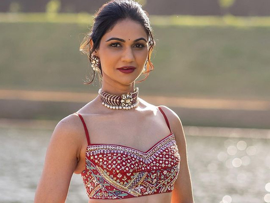 Allu Sneha Reddy Superb Clicks In Regal Outfit