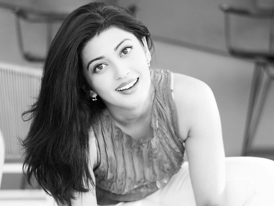 Dazzling Looks Of Pranita Subhash