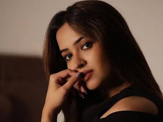 Pujitha Ponnada Looks Stunning In Black