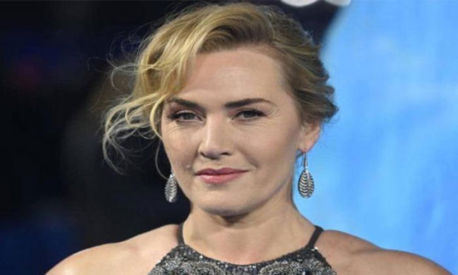 భర్త కళ్ల ముందే ఘాటు సీన్లలో యాక్ట్ చేయాల్సి వచ్చిందన్న హాట్ నటి