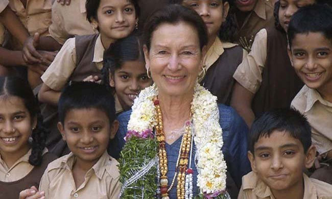 ఇది మోదీ కోరుకున్న ‘భారతం’ కాదంటున్న ఫ్రెంచ్ నటి..!