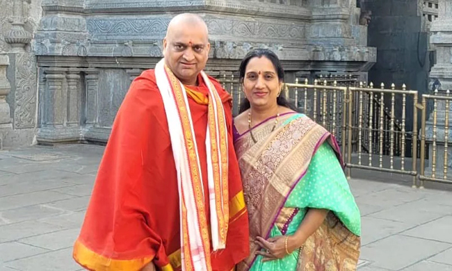 Tollywood Producer Sees CM KCR as Future Of India!