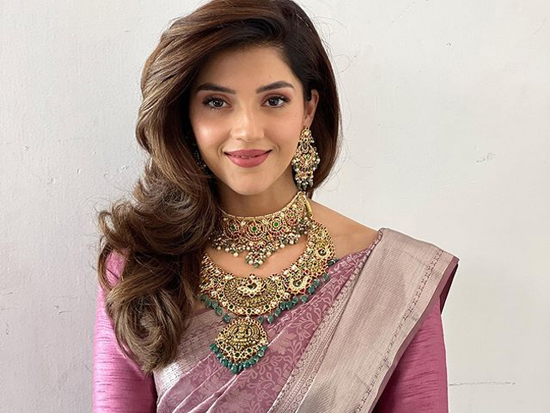 Gorgeous Looking Mehreen In Traditional Saree