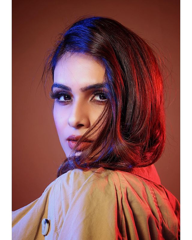 Ravishing Poses Of Neha Malik