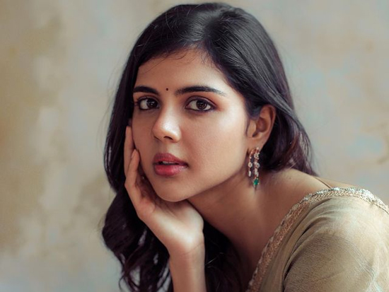 Adorable Looks Of Kalyani Priyadarshan In A Saree