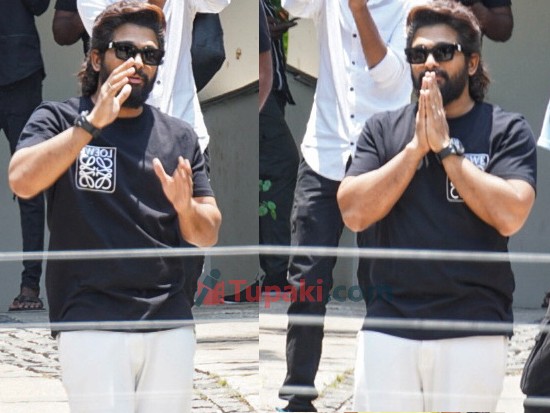 Allu Arjun Waving At His Fans Outside The House