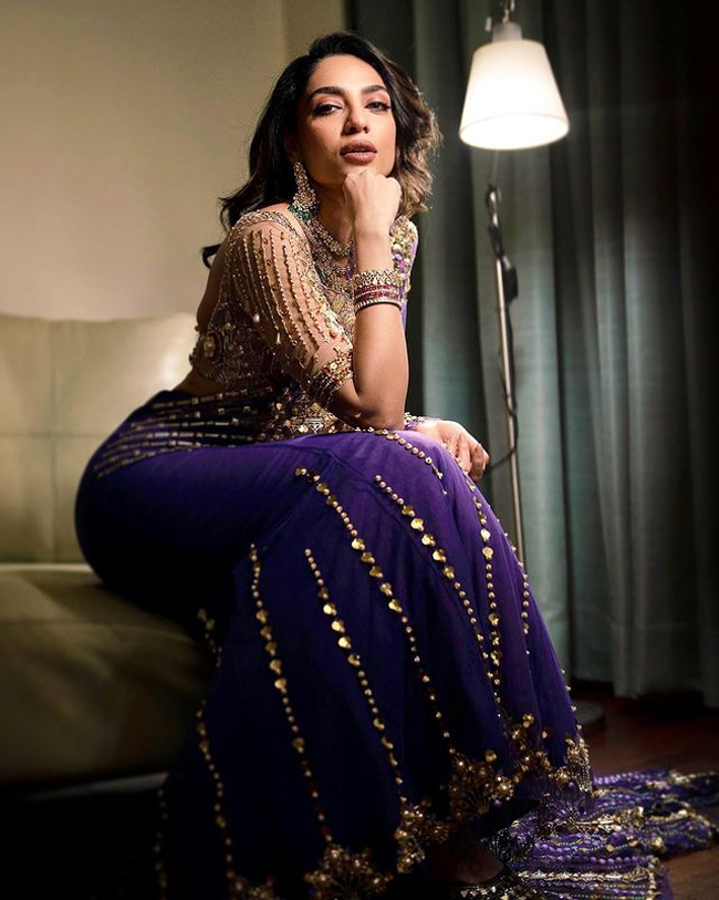 Scintillating Poses Of Sobhita Dhulipala