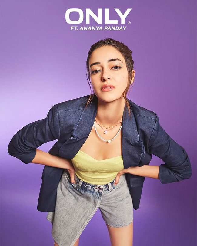 Exquisite n Appealing Poses Of Ananya Panday