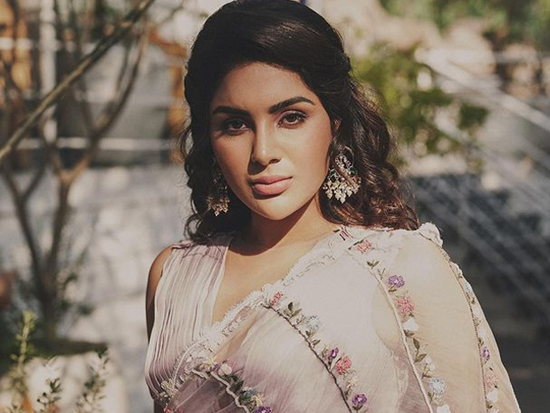 Magnificent Pics Of Beautiful Samyuktha