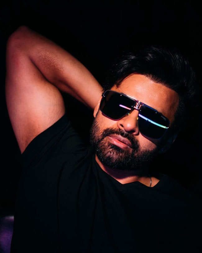 తేజ్ అచ్చం మేనమామే..!