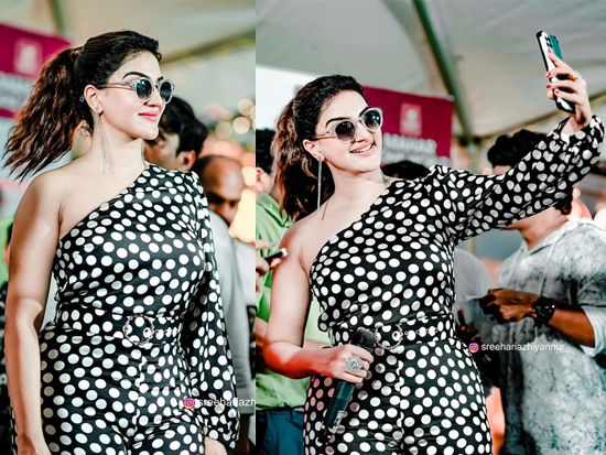Beautiful Poses Of Honey Rose In Public