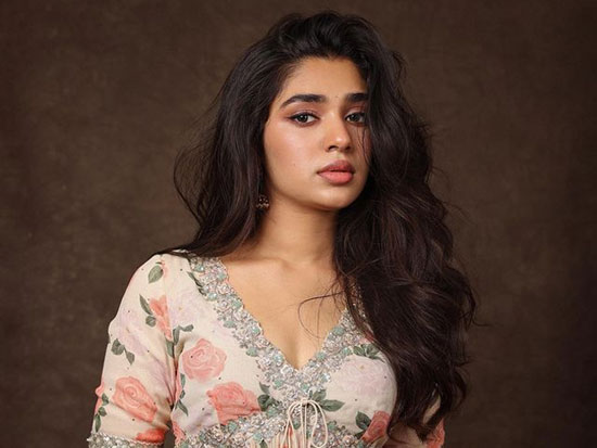 Casual and Beautiful Looks Of Krithi Shetty