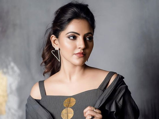 Gorgeous Looks of Athulyaa Ravi