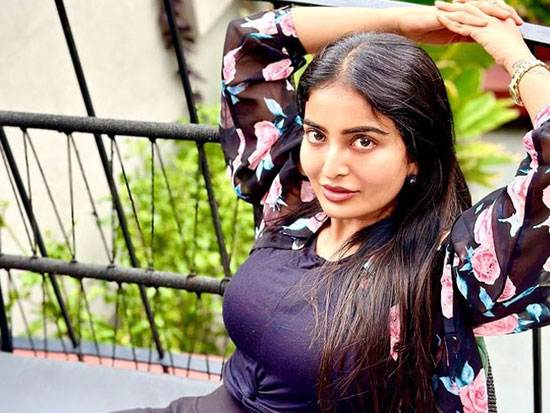 Titillating Poses Of Ananya nagalla